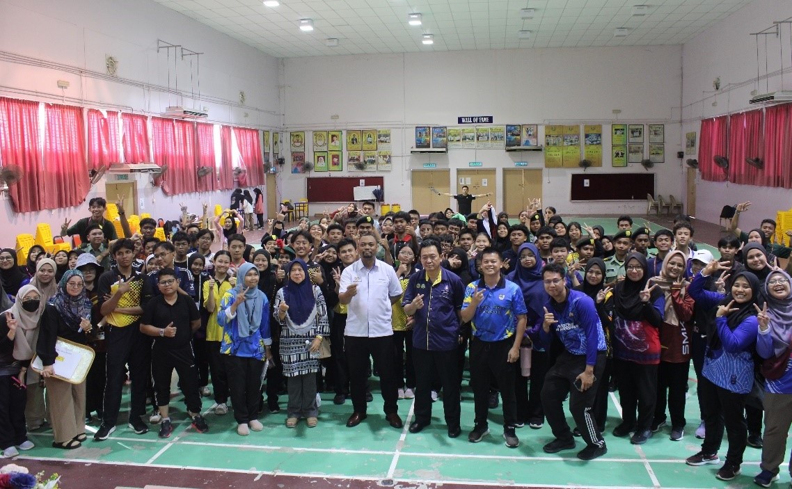Seramai 90 pelajar menyertai Perkhemahan Perdana Badan Beruniform SMK ...